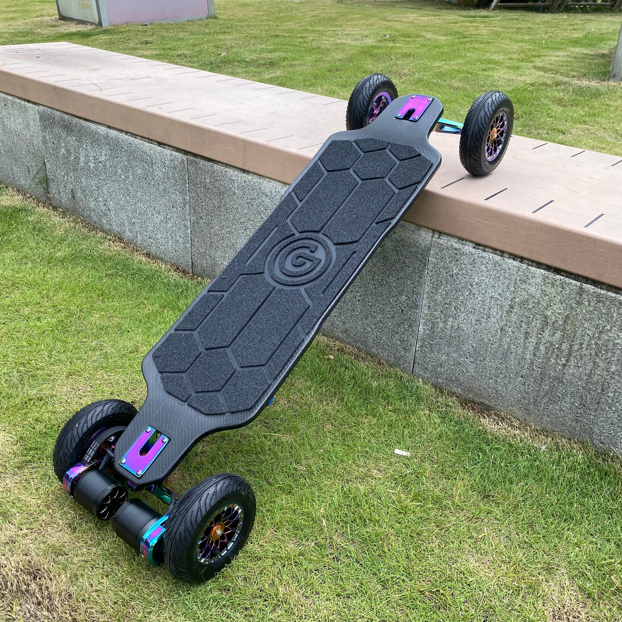 Ownboard Carbon ZEUS Max AWD - All Terrain Electric Skateboard with ...