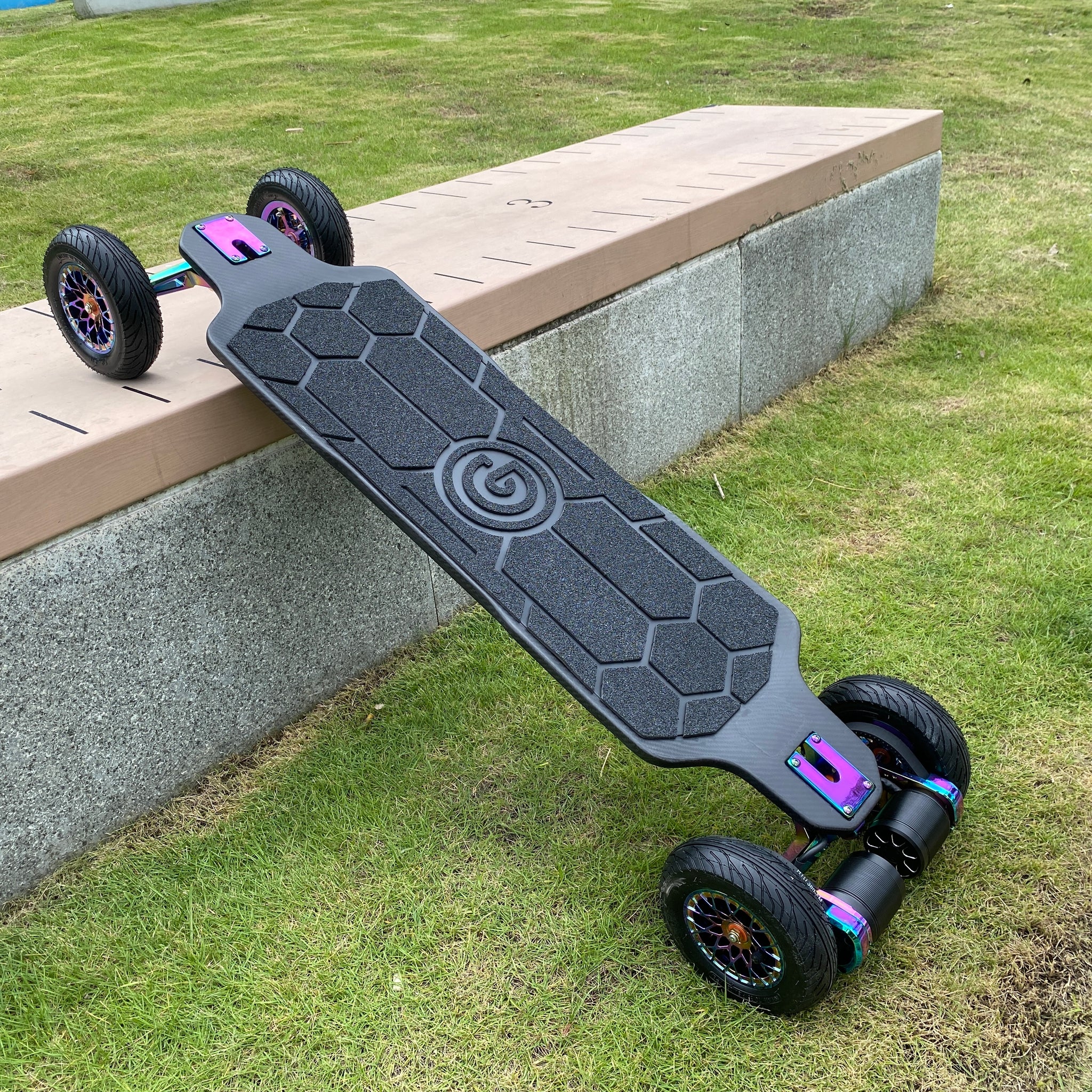 Ownboard Carbon ZEUS Max AWD - All Terrain Electric Skateboard with ...